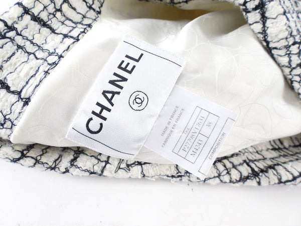 Chanel 06C Black and white Tweed Jacket with Silver Buttons - FR38 / 6 ...